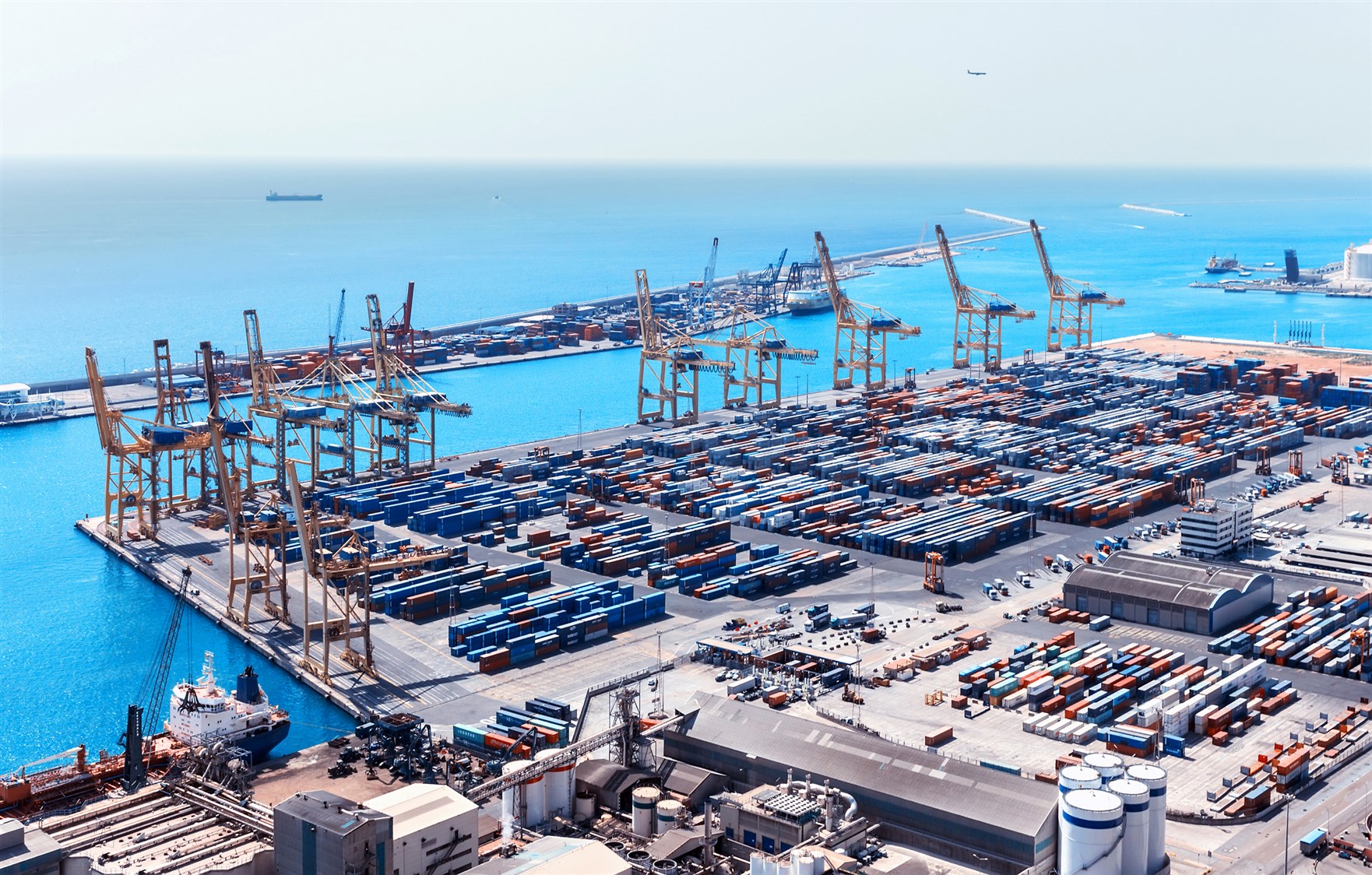 Credit Libanais - TRIPOLI PORT ACTIVITY DOWN BY 25.07% Y-O-Y BY JUNE 2020